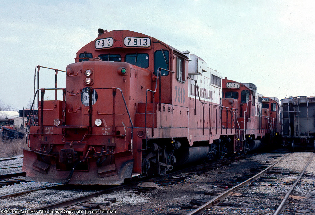 Illinois Central Gulf GP8 #7913